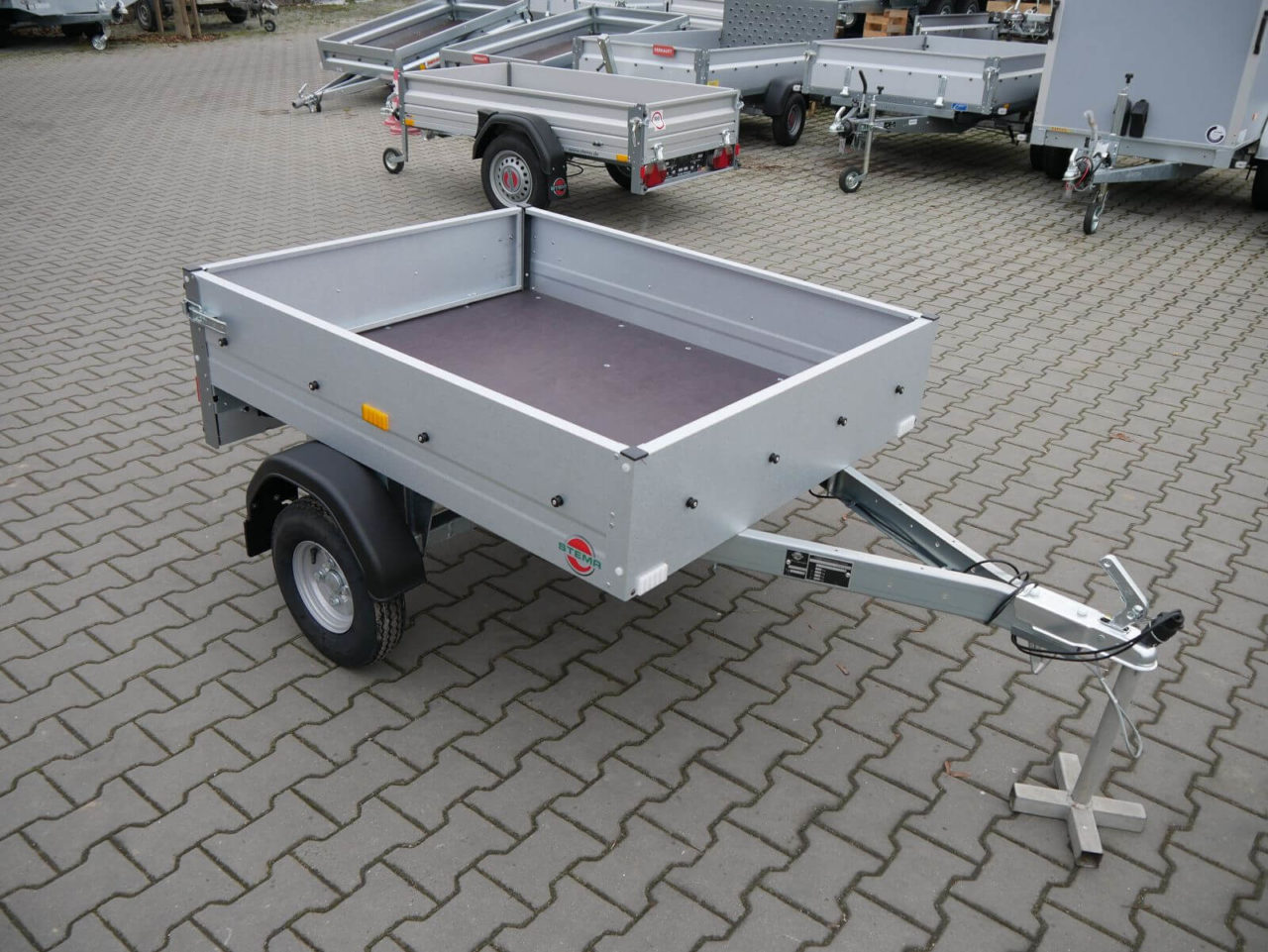 Stema Mini 1,34×1,08×0,27m 350kg | Anhängercenter Dapper GmbH